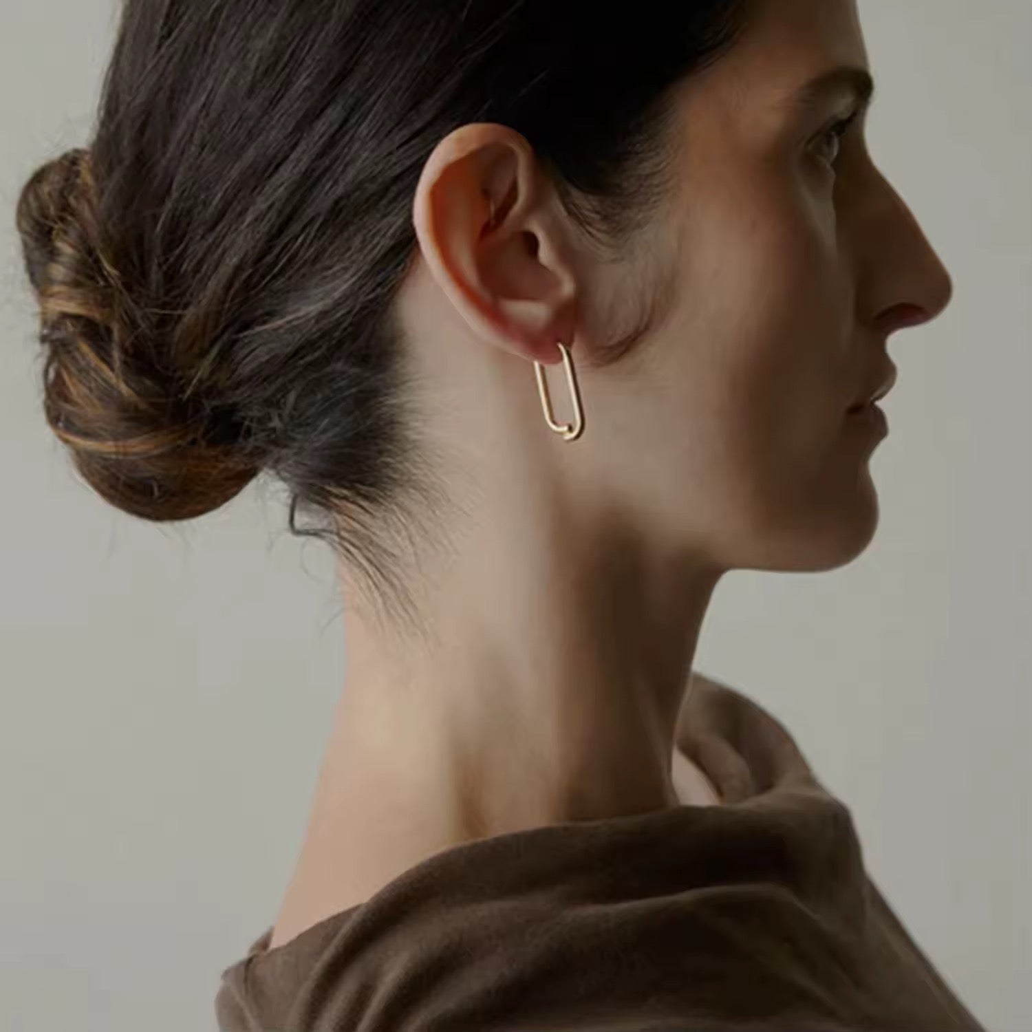 Crossed Over Hoop – Queens Candy