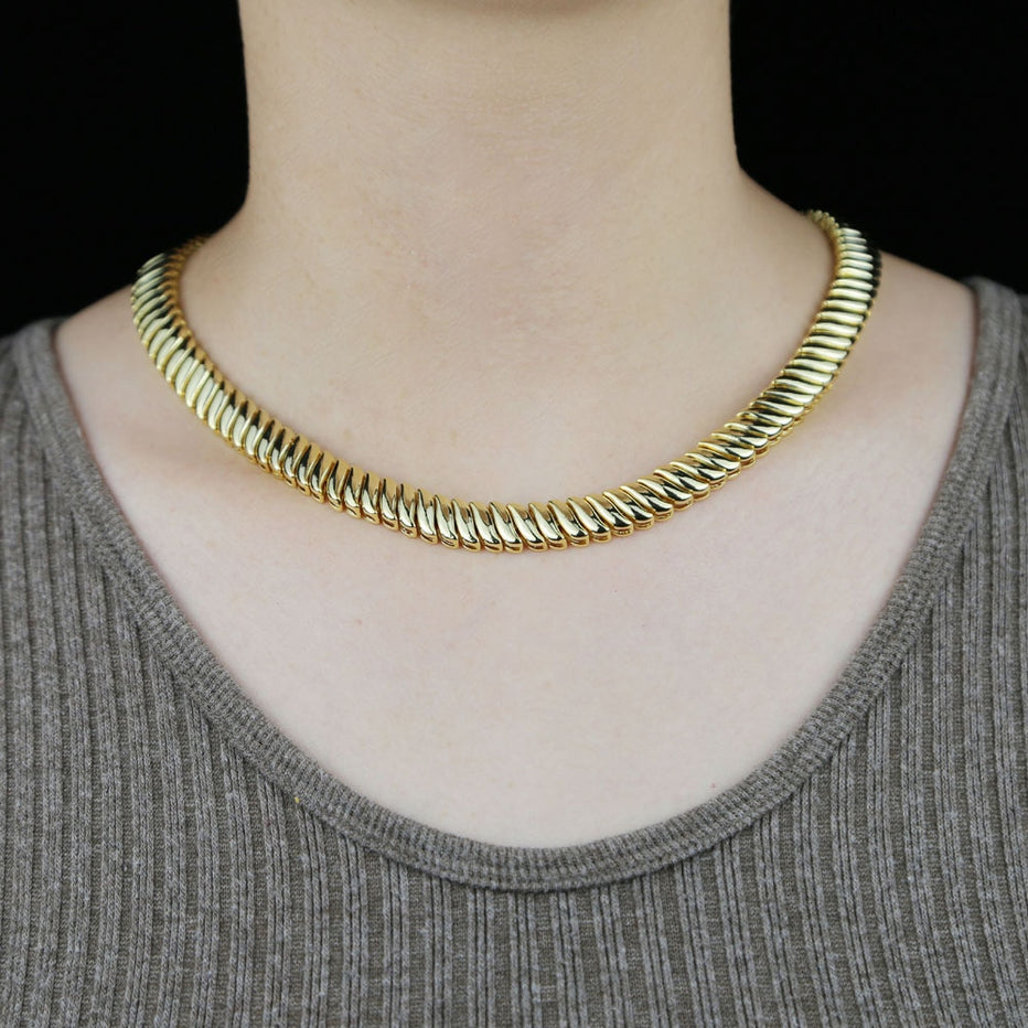 Wavy Necklace – Queens Candy