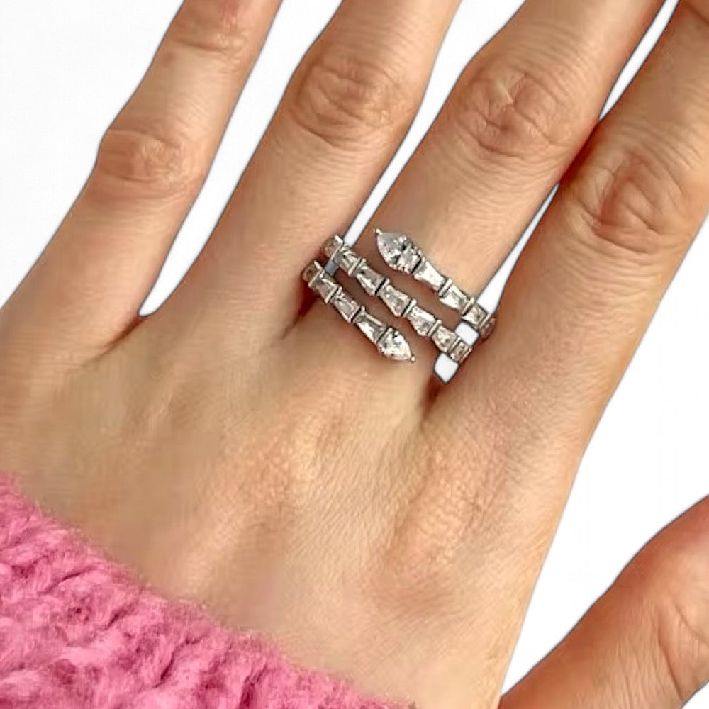 Snakey Snakey Ring – Queens Candy